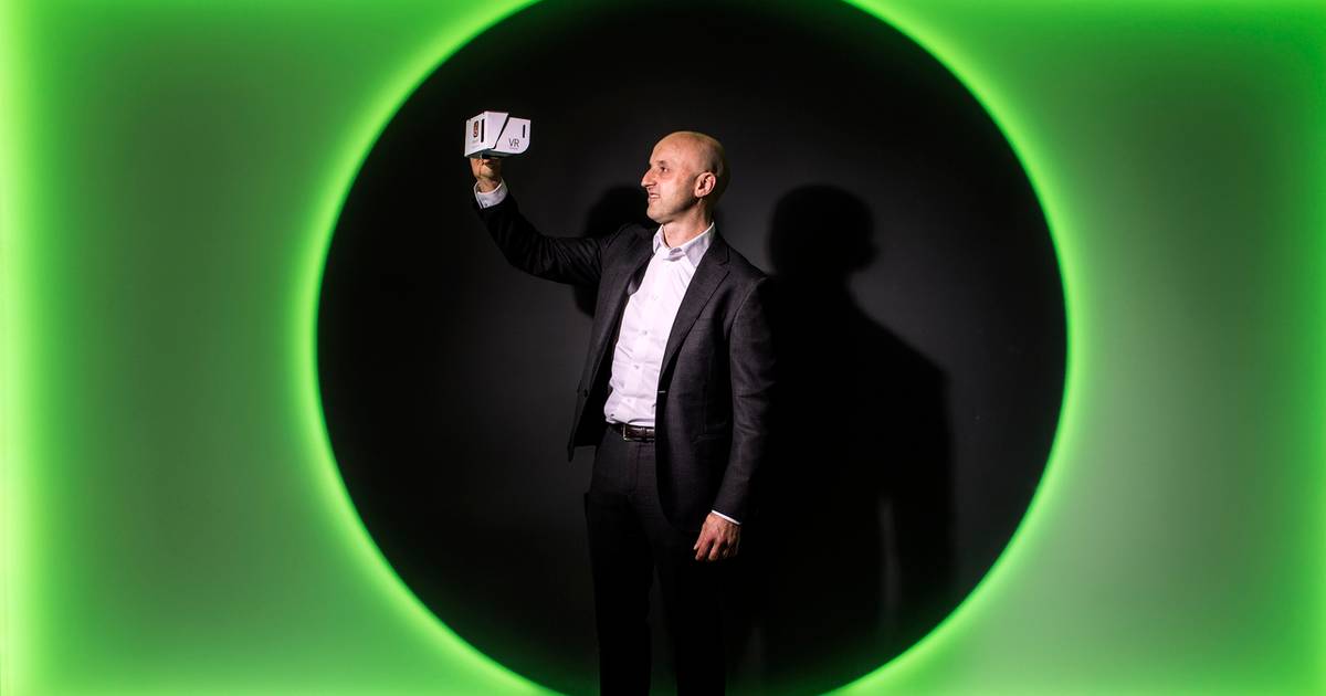 Hackere og spiludviklere hjælper Velux-boss: »Hvis vi skal være med på ... Hackere og spiludviklere hjælper Velux-boss: »Hvis vi skal være med på ...
