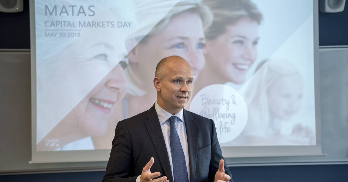 Matas melder om færre butikskunder med krav om mundbind - Finans