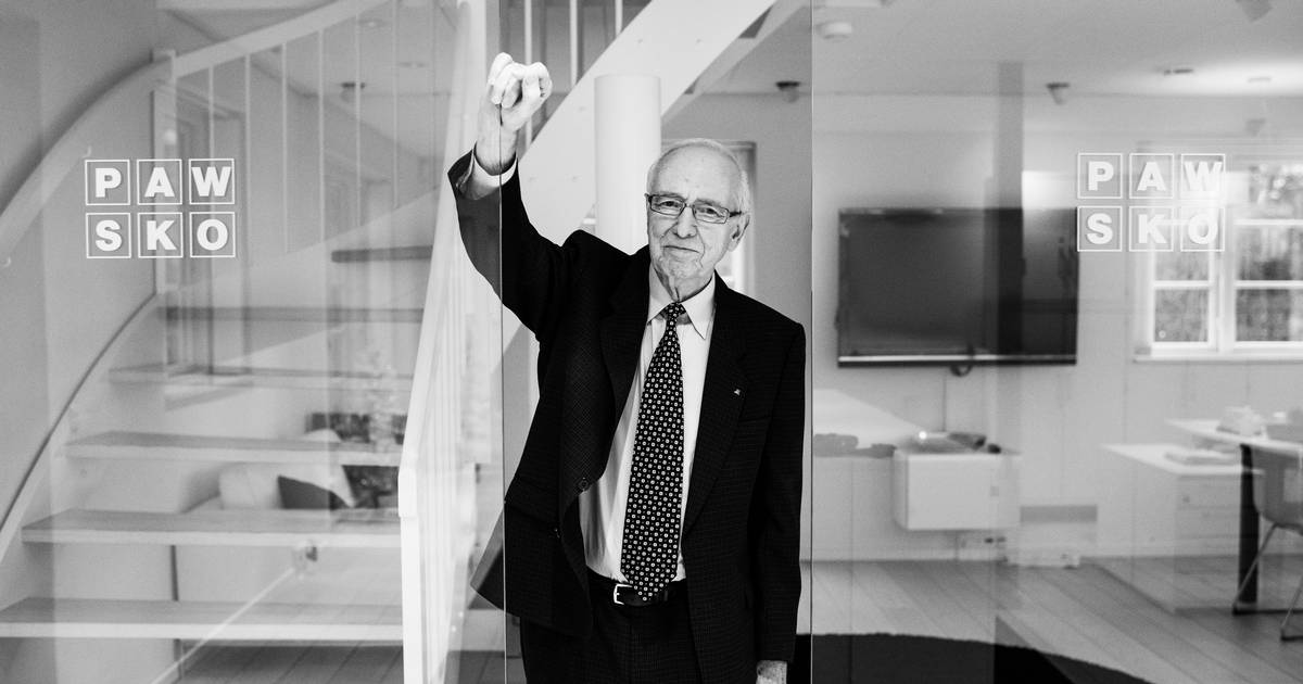 Presset skokæde sælger ud og lukker flere butikker - Finans