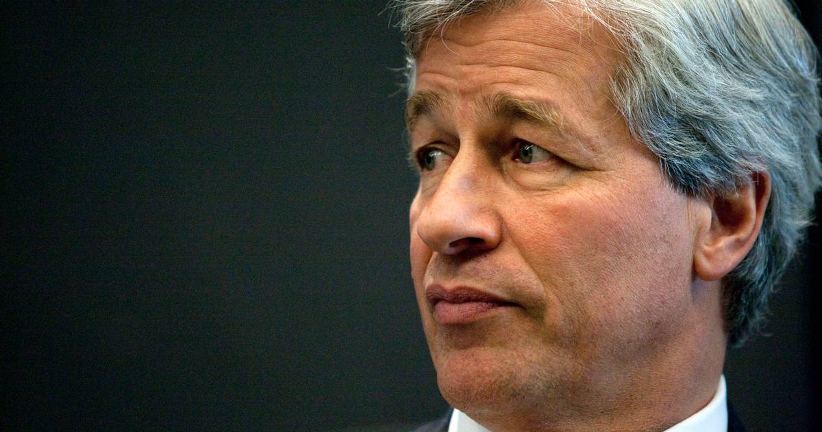 JPMorgan-aktionærer stemmer imod topchef Jamie Dimons løn - Finans