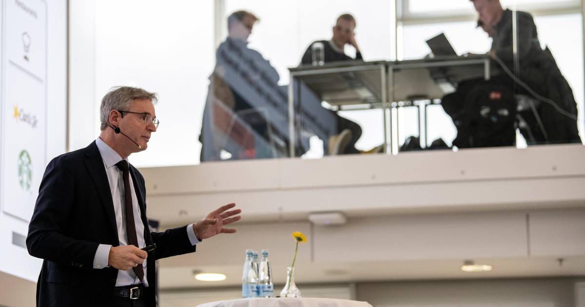 Per Bank rykker rundt på topledelsen i Salling Group - Finans