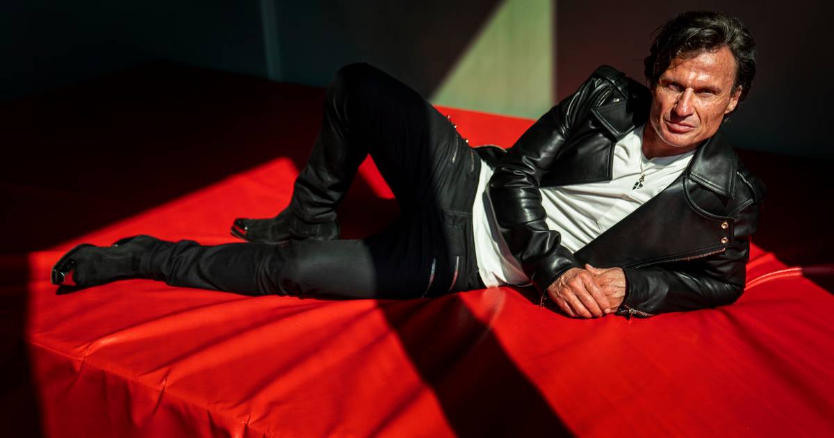 Blæser på parkeringsregler: Petter Stordalen og kendiskok har fået over ...
