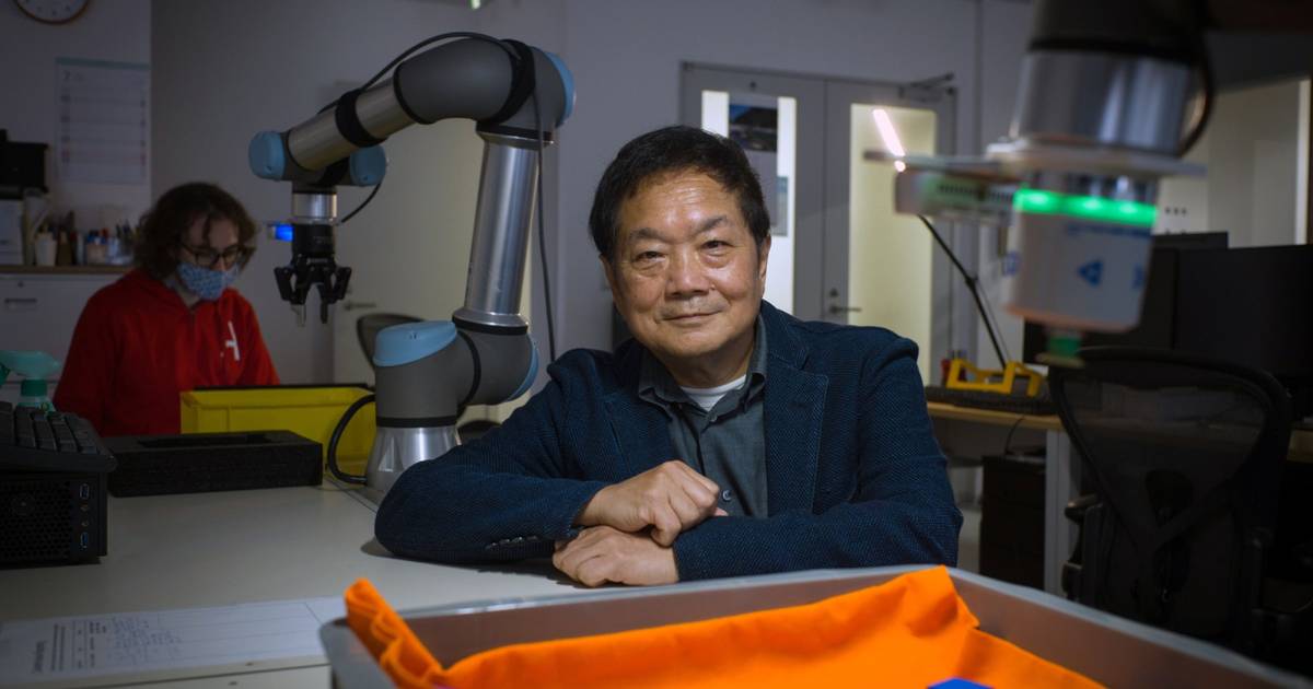 PlayStation creator Kutaragi snubs metaverse and VR headsets