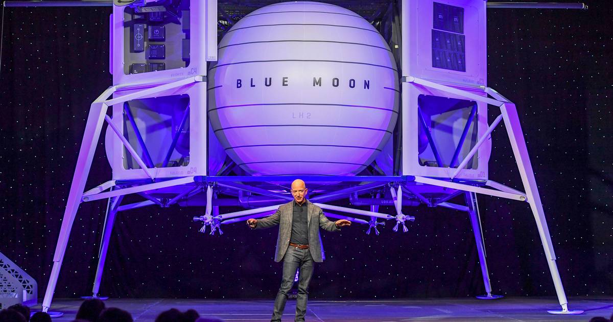 Jeff Bezos' Blue Origin will get a second chance to compete in NASA's ...