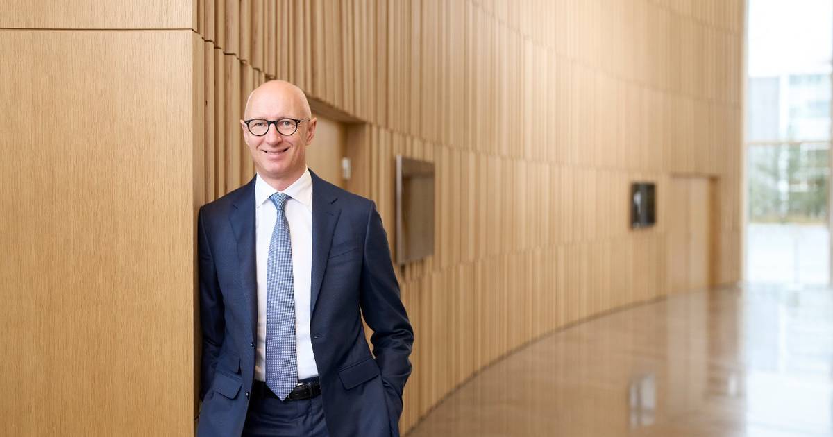 Den introverte topchef i den varme stol: Hvem er Lars Fruergaard ...