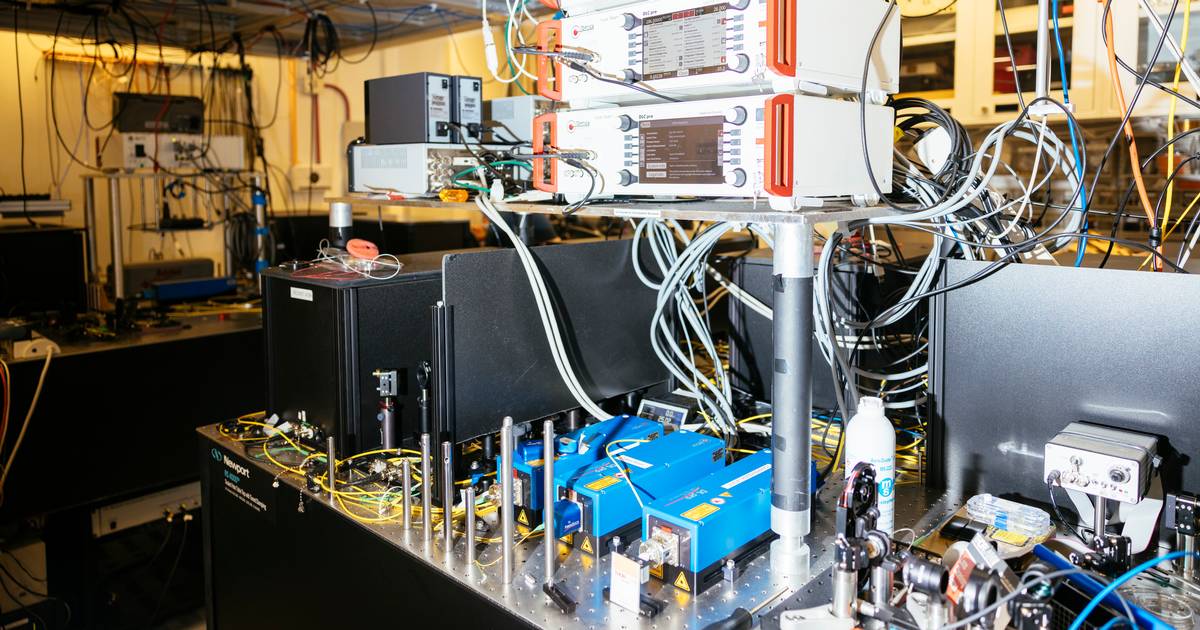 Chicago scientists are testing an unhackable quantum internet in their ...