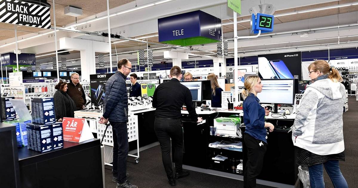 Elgiganten-ejer tilbyder ansatte 2.000 kr. i "loyalitetsbonus" ved ...