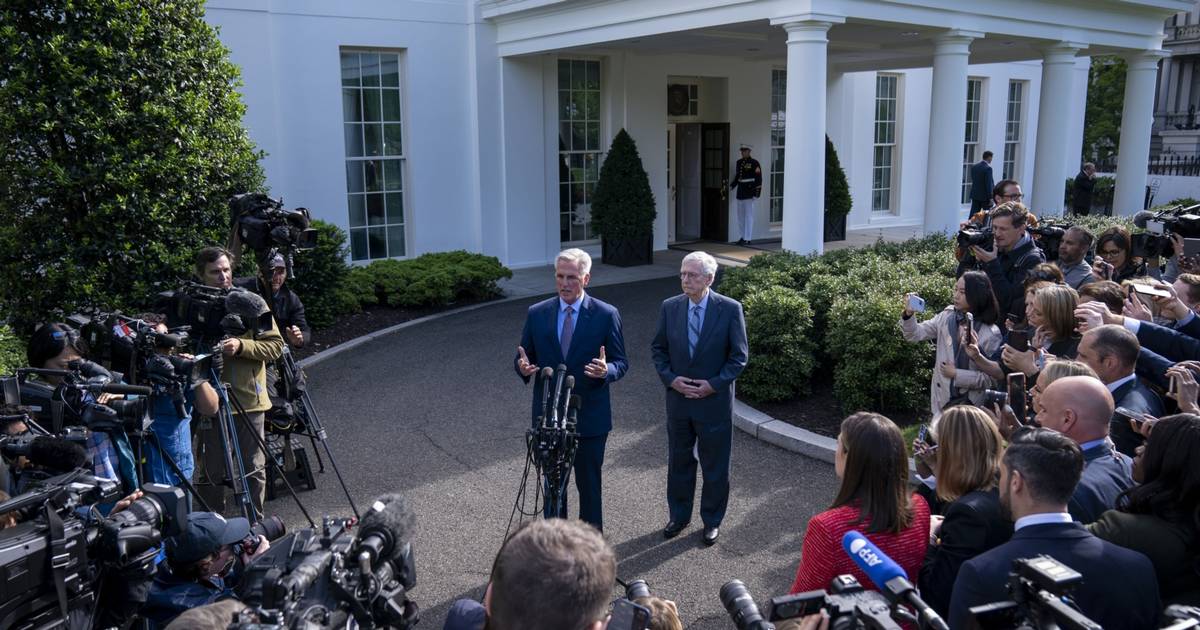 U.S. default swaps are now more expensive than Brazil, Mexico