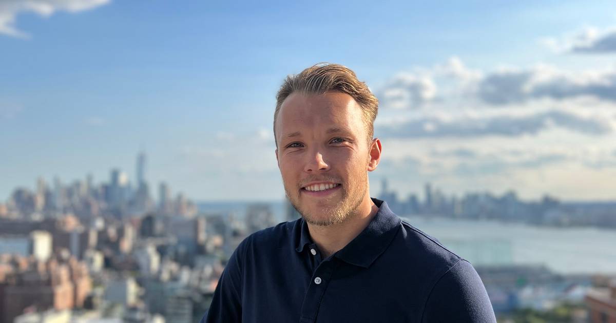 Han sælger regntæt modetøj til amerikanerne - Finans