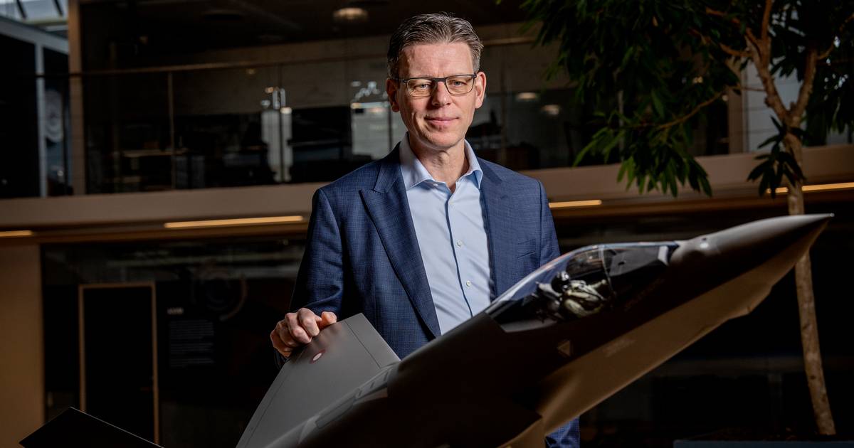 Han udruster Israels bombefly. Og føler sig elsket som aldrig før ...