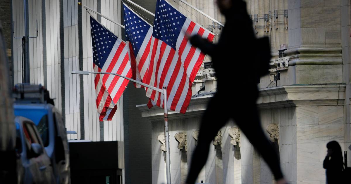 Centralbankerne træder ned ad hver deres rentesti: Sådan rammer det ...