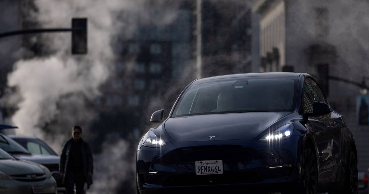 Teslas Autopilot Har Været Involveret I 13 Dødsulykker
