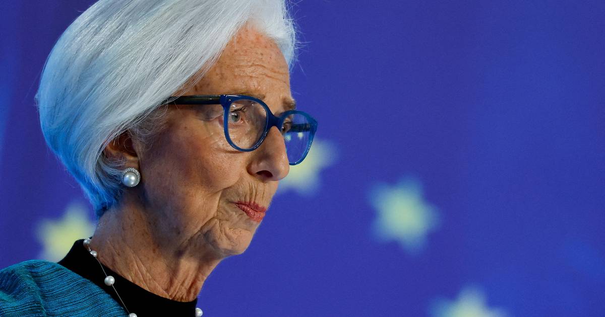 Fanget som en lus mellem to negle: Krig og energichok stiller ECB i ...