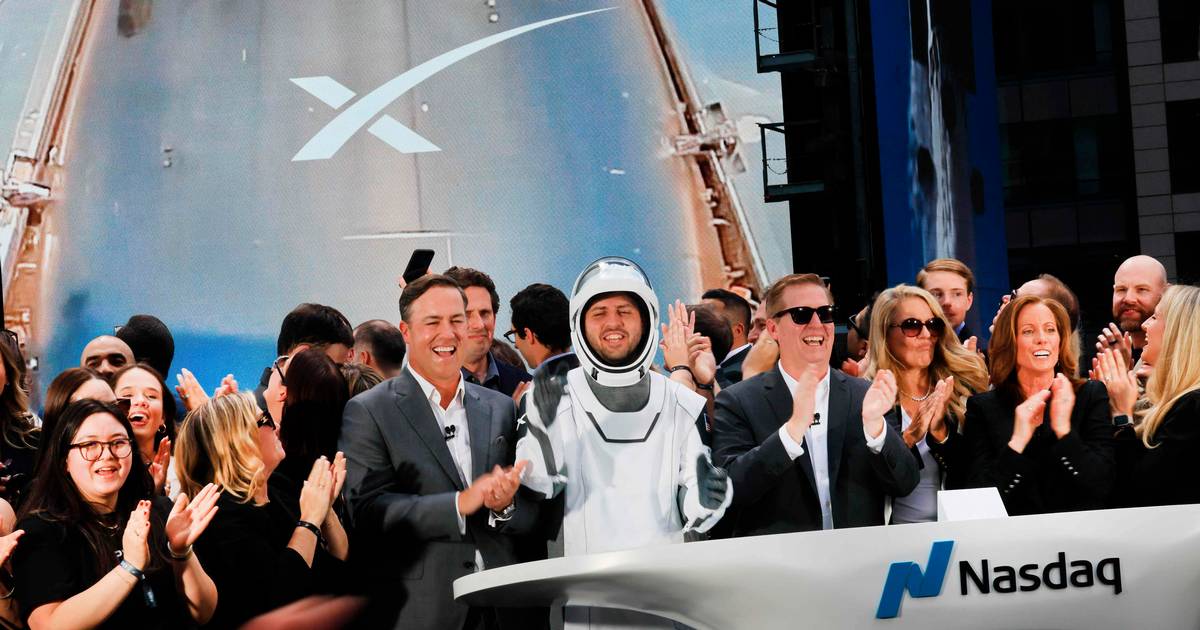 Over 15.000 danskere har købt mindst én aktie i SpaceX - Finans