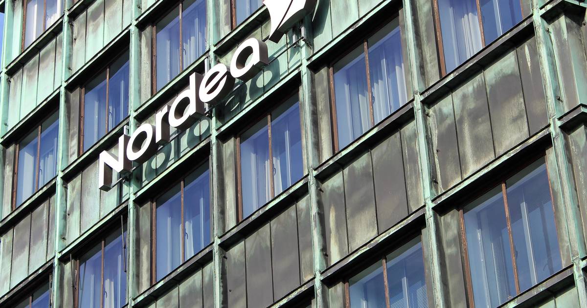 Nordea-kunder skal betale for at have penge i banken - Finans