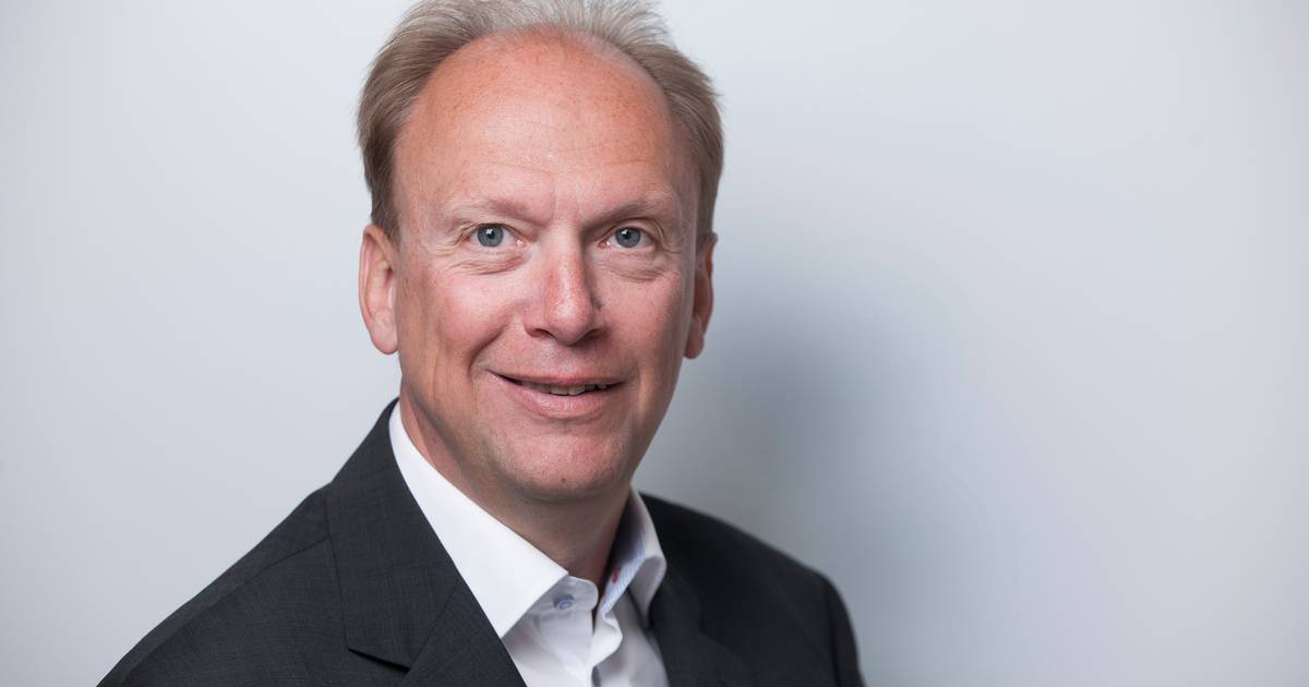 Finn V. Nielsen sørger for alt på kontoret - og tjener millioner - Finans
