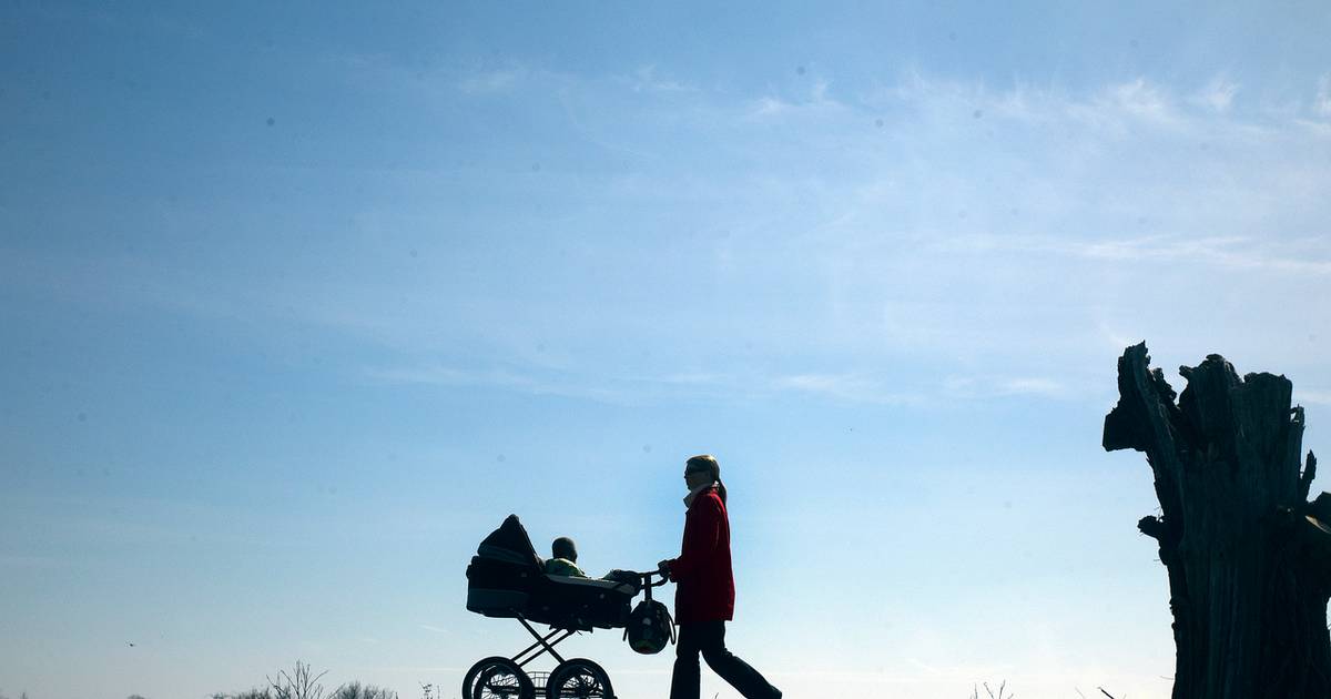 Fædre tager nu mere barsel - det kan udligne pensionskløften - Finans