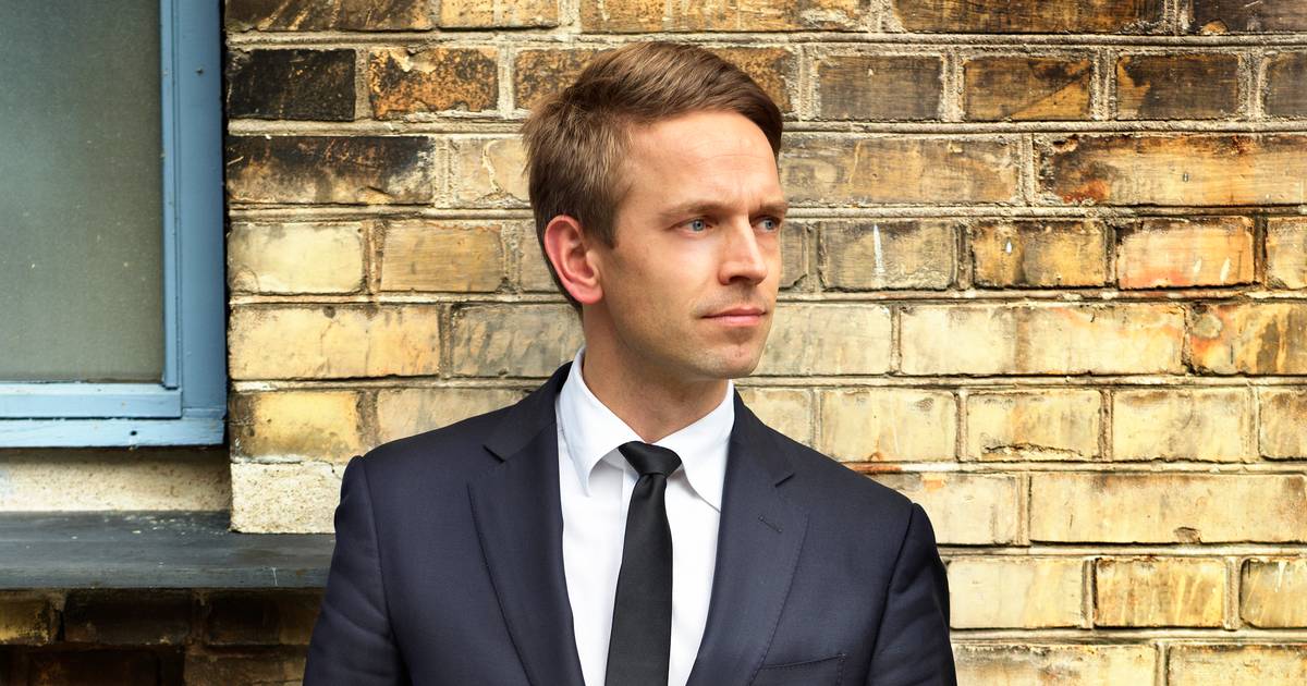 B&O-topchef varsler færre medarbejdere - Finans