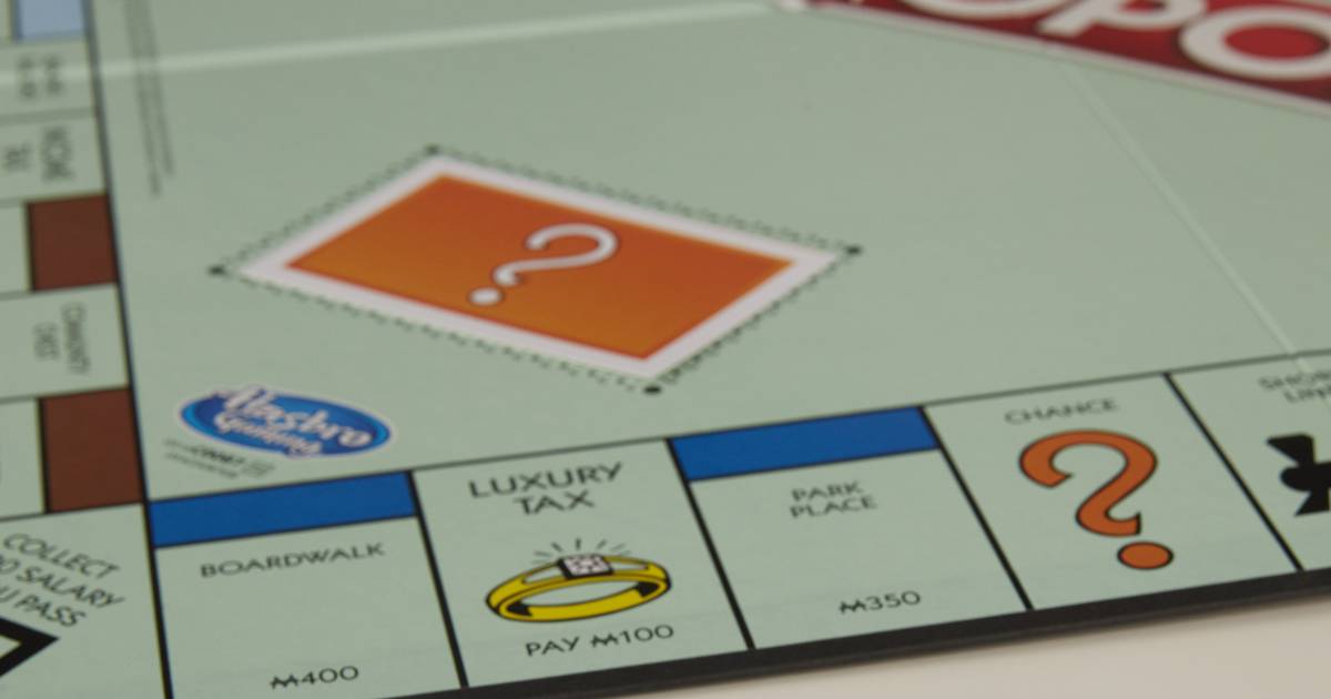 Hasbro afliver tre klassiske Monopoly-brikker