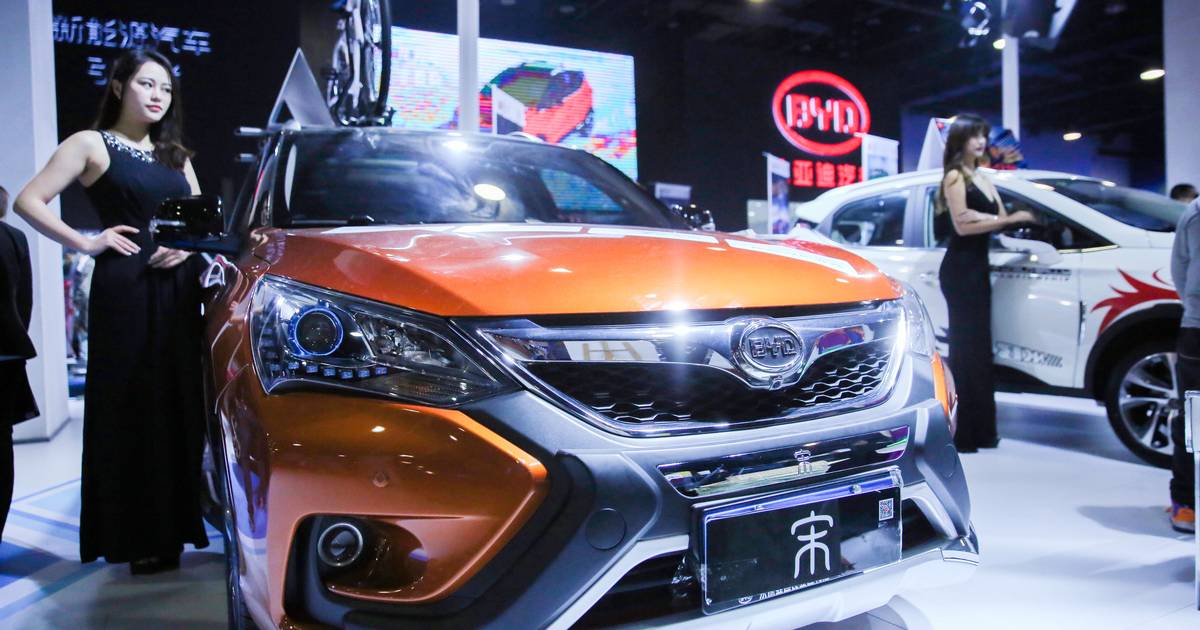 Sorry, Tesla: Kina vil være konge af det halve batterikongerige - Finans